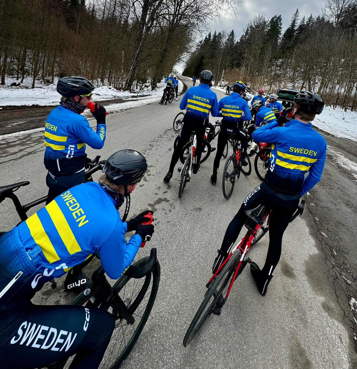 SWE CYCLING TEAM SET FOR PARIS-ROUBAIX JUNIOR CHALLENGE